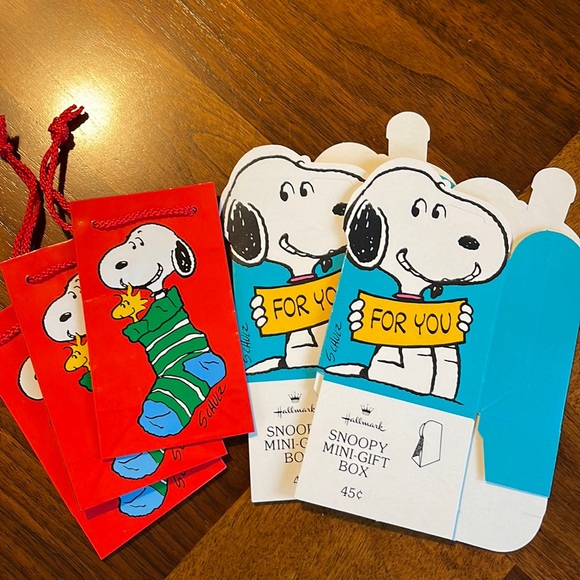 Hallmark | Design | Vintage Htf Snoopy Gift Packaging So Cute Small See ...